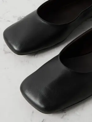 THE ROW Leather Ballet Flats - Black