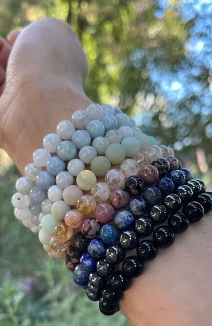 HUMANIST BEAUTY Crystal Beaded Bracelet - Kambaba