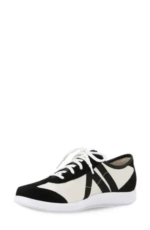 Munro Clemens Sneaker - Black Combo
