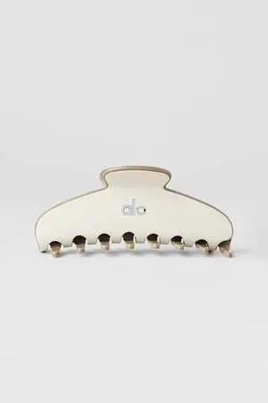 Alo Yoga Outline Claw Clip Bone/light Cocoa