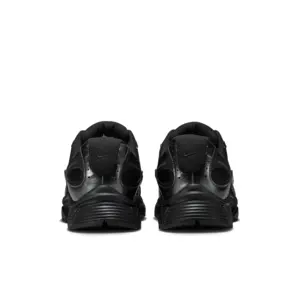 Nike V5 Rnr Sneakers - Black