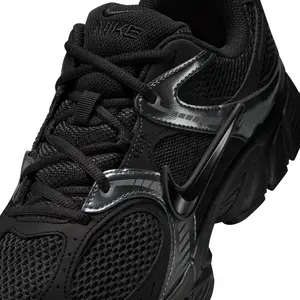 Nike V5 Rnr Sneakers - Black