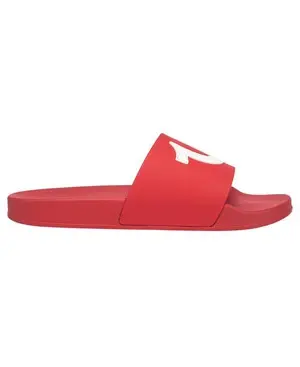 True Religion 112 Logo Slide