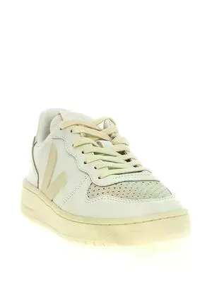 VEJA V-10 Sneakers - Neutrals