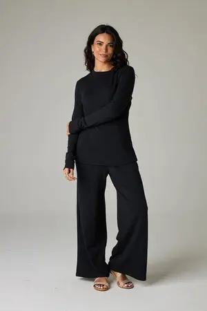 EAVOLU Baikal Eco-luxe Fleece Wide-leg Long Pant - Coal Black