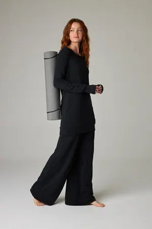 EAVOLU Baikal Eco-luxe Fleece Wide-leg Long Pant - Coal Black