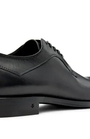 John Varvatos Harrison City Derby