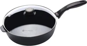 SWISS DIAMOND Hd Nonstick 3.8 Qt Saute Pan With Glass Lid - Black
