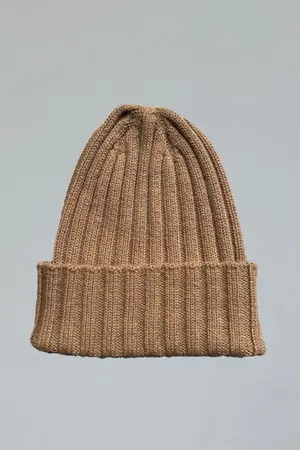 SSKEIN Ribbed Baby Alpaca Beanie - Camel
