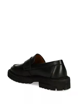 COMMON PROJECTS Leather Loafers