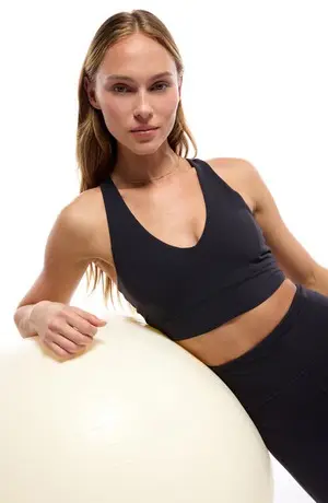 Zella Studio Luxe V-neck Racerback Sports Bra - Black