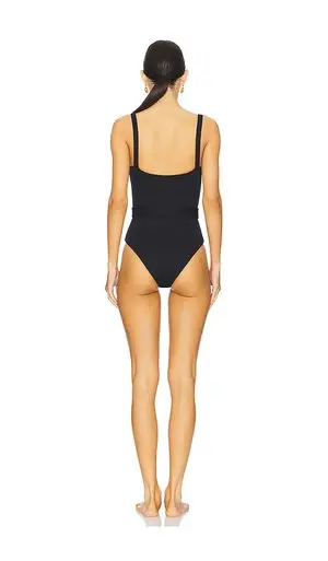 Devon Windsor X Freya Full Piece - Black Texture