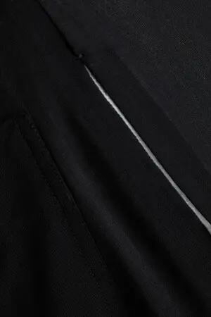 Victoria Beckham Crepe Straight-leg Pants - Black