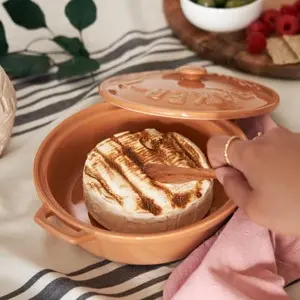 TWINE Terra Cotta Brie Baker With Wood Spreader