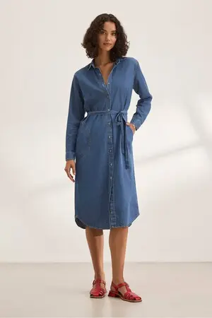 Velvet By Graham & Spencer Velvet By Graham & Spencer Izmir Chambray Shirt Dress - Blue