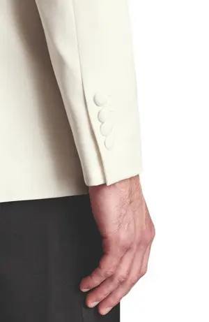 CHARLES TYRWHITT Dinner Jacket