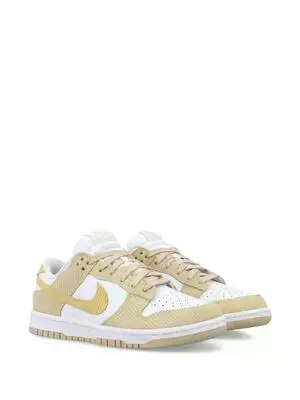 Nike Dunk Low Sneakers - Neutrals