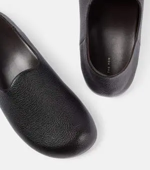 THE ROW Hugh Leather Slip-on Shoes - Black