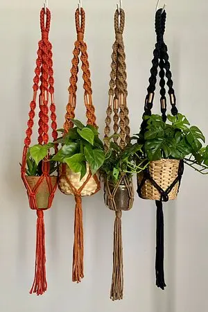I WOULD RATHER KNOT Macrame Plant Hanger With A Twist - Black