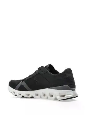 On Cloud X 4 Trainers - Black