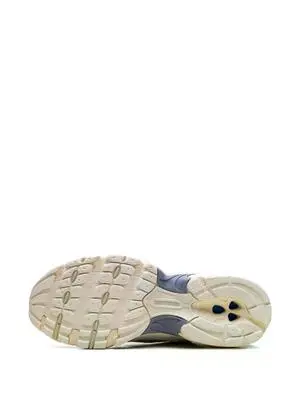 NEW BALANCE 530 Sneakers - White