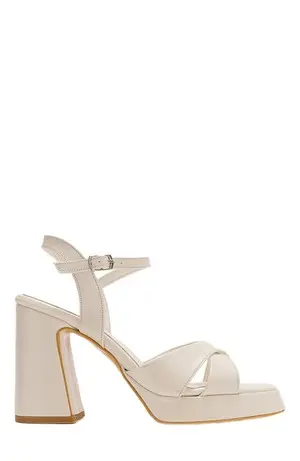 FOREVER & ALWAYS SHOES Yvonne Platform Sandals