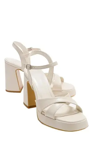 FOREVER & ALWAYS SHOES Yvonne Platform Sandals
