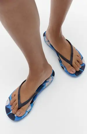 Fitflop Iqushion™ Flowerz Flip Flop - Bondi Blue Mix