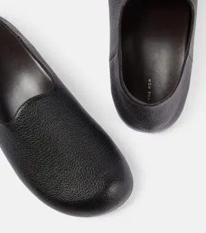 THE ROW Hugh Leather Slip-on Shoes - Black