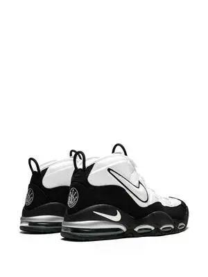 Nike Max Tempo Sneakers