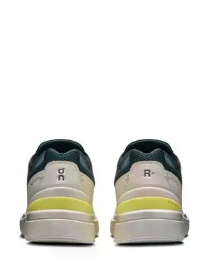On The Roger Advantage Sneakers