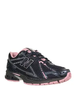 New Balance Black Pink