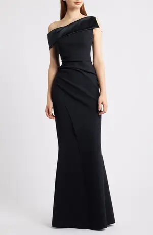 Chiara Boni La Petite Robe Ruched Evening Dresses