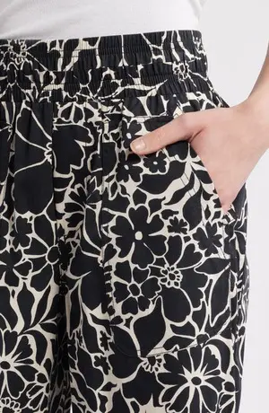 Wit & Wisdom Floral Print Cropped Pants