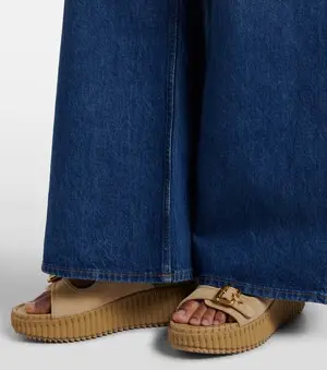 Chloé Nama Suede Platform Sandals - Beige