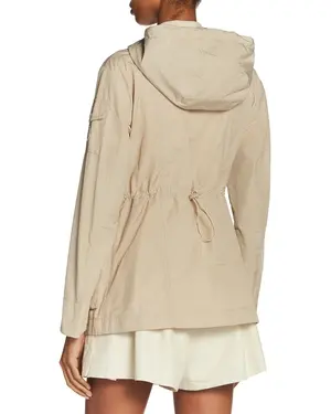 Moncler Leandro Hooded Parka - Beige