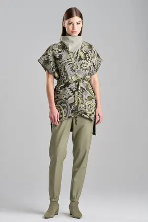 Natori Shinrin Paisley Jacquard Poncho Wrap