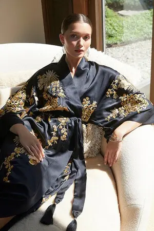 Natori Couture Floral Embroidery Silk Robe - Black