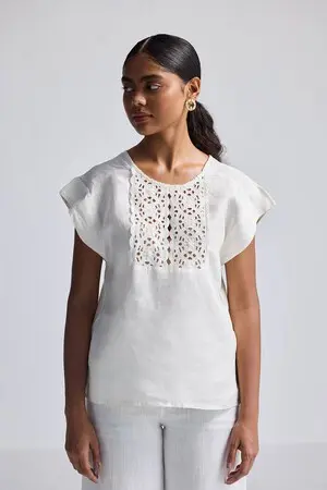 Reistor Embroidered Tops