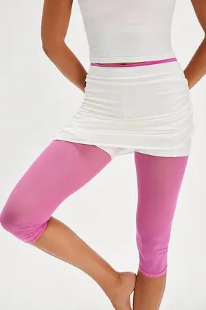JULE Meshie Capri Tights - Hot Pink