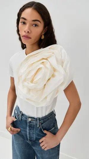 BY EFRAIN MOGOLLON Rosa T-shirt
