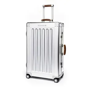 STERLING PACIFIC 4 Wheel Xl Checked Suitcase - Aluminum