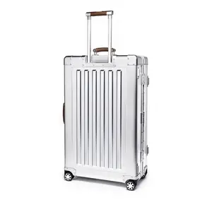 STERLING PACIFIC 4 Wheel Xl Checked Suitcase - Aluminum