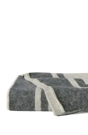 SFERRA Viletta Blanket - Oat/charcoal