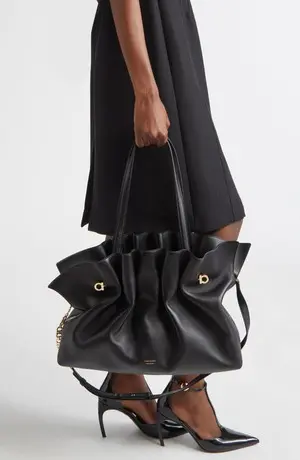FERRAGAMO Gancio Piercing Soft Leather Shoulder Bag - Nero