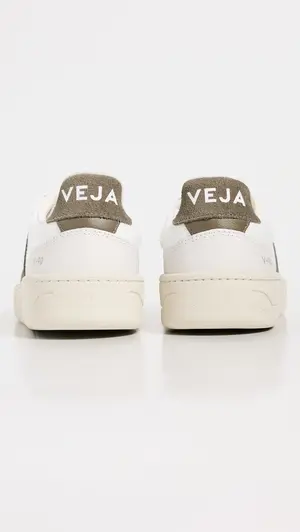 VEJA V-90 B-mesh Sneakers