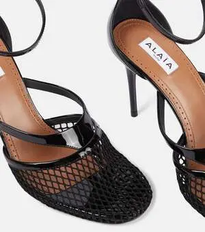 Alaïa Infradito 90 Fishnet Patent Leather Pumps - Black