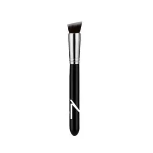 VOODOO MAKEUP Highlight And Conceal Brush - None