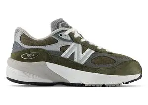 NEW BALANCE 990v6 Sneakers