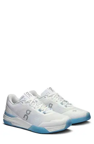 On The Roger Adv Pro Tennis Shoe - White/ Chambray